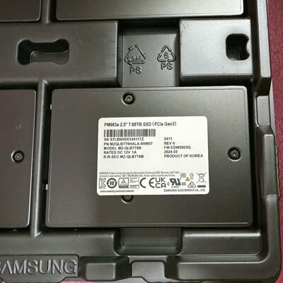 议价PM983a 7.68TB企业级固态硬盘，2.5寸U