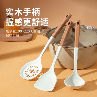 Silicon pot shovels with a spoonful of soup leaking shovels