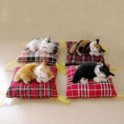 Simulation Cat Sleep Cloth Pad for Kids Livingroom