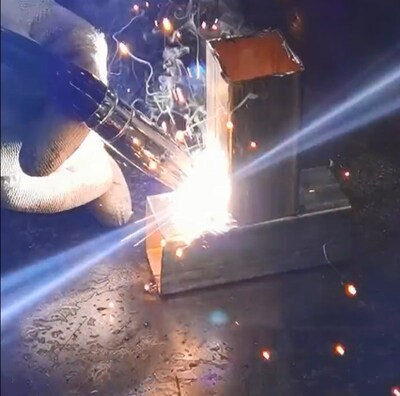 Carbon dioxide gas shielded welding machine integrated machi