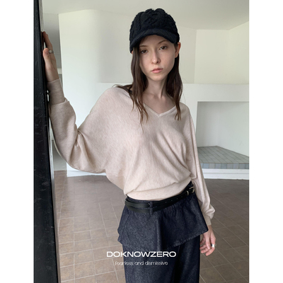 DKZ V领蝙蝠袖t恤女秋季新款宽松韩版针织长袖