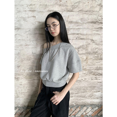 DKZ 斜肩短袖卫衣女新款纯色不规则休闲设计感t恤上衣