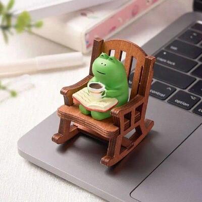 2PCs/set Cute Rocking Chair Frog Models Cartoon Handmade