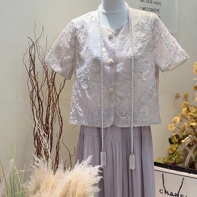 馨菲新中式植物绣花工艺设计精致短外套(没有项链和半身裙)9426