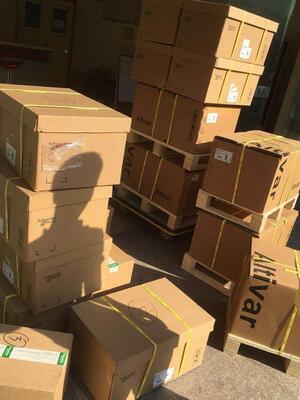 议价ATV212HD1N4/AV2ATV212HD12HTD1施5N4/ATV212HD18N4耐德水1泵