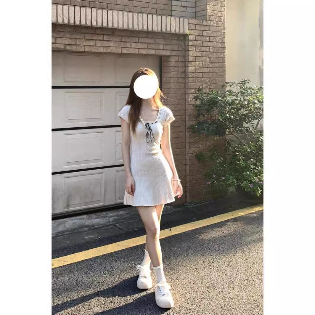 学院风纯欲辣妹冰丝针织绞花连衣裙小个子修身显瘦气质短裙