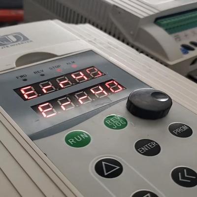 金田变频器  JTE320S 2台，功能好，7.5KW，