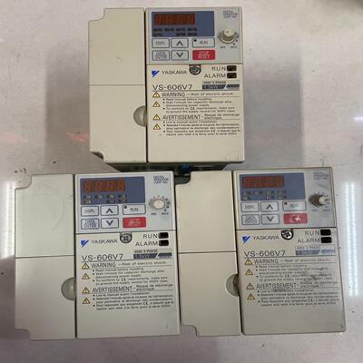 议~拆机安川变频器CIMR-V7AT41P5  1.5千瓦  3