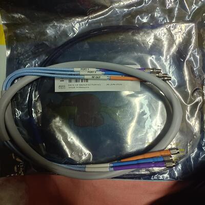 （设备配件）一条是德E4982A测试头连接线缆。成色很新。功