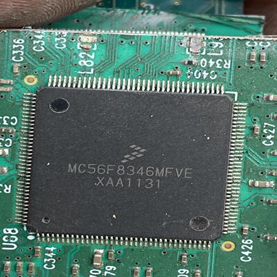 MC56F8346MFVE,LFXP6C-3QN208 正反