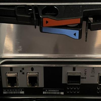 NETAPP DS4243 24盘 SAS磁盘扩展柜，双控双