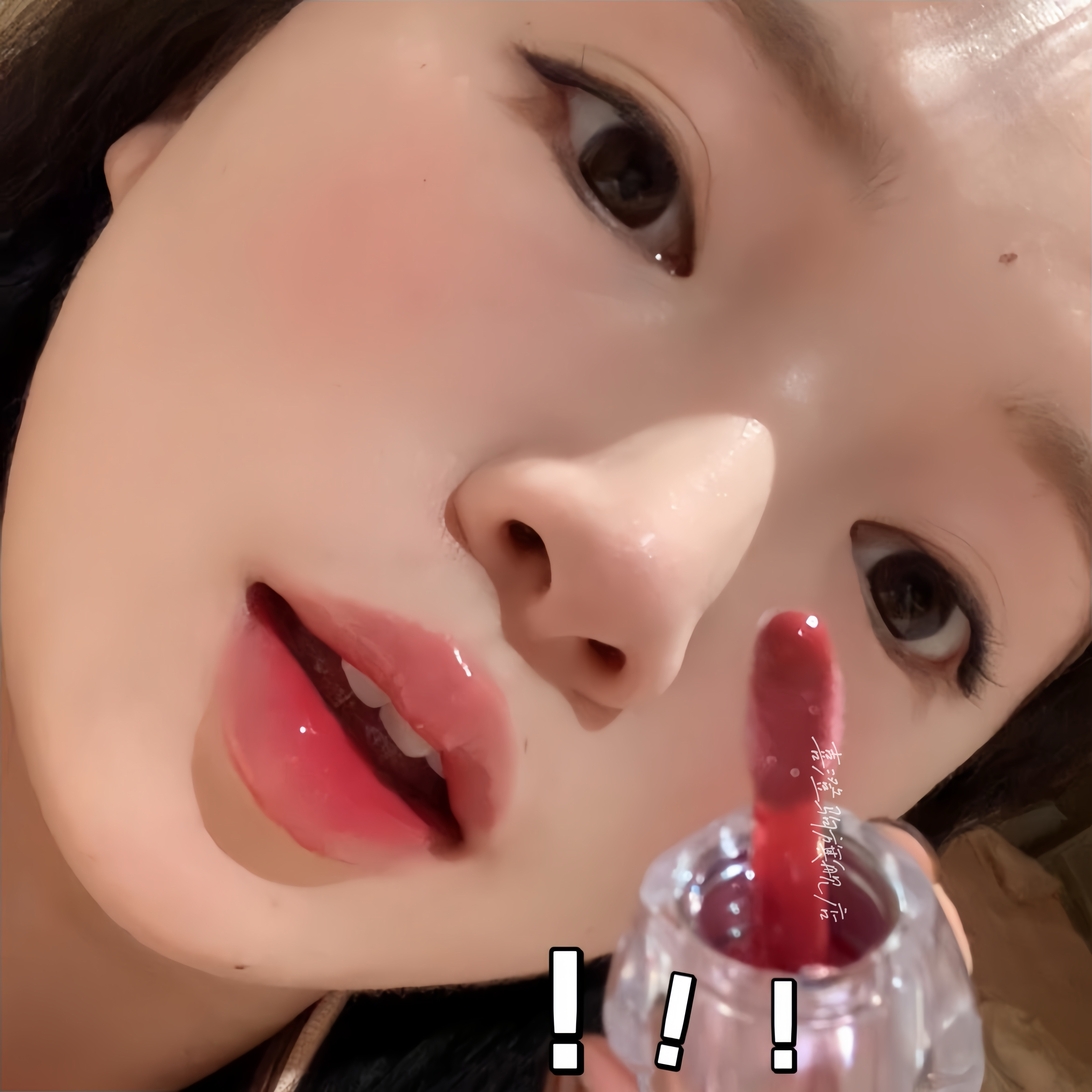 水光嘟嘟唇!镜面丰唇蜜口红唇釉镜面水光唇彩裸色唇釉淡颜自然女