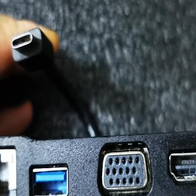 startech.com DKT30CHV USB-C转 R