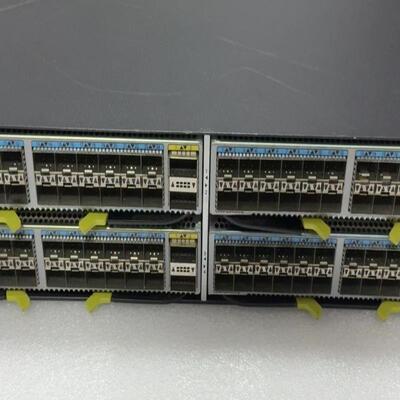 华为CE8860-4C-EI  核心交换机 4个子卡