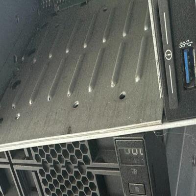 惠普380Gen9 2.5寸24盘位  阵列卡P440ar