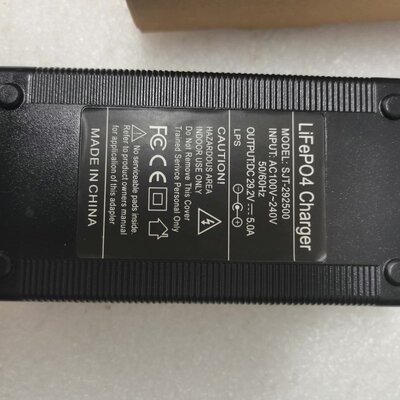 议价SJ-T-292500 LiFePO4充电器29.2V 5A可维修