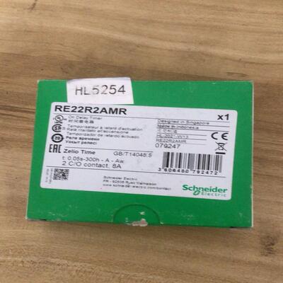 RE22R2AMR时间继电器！1个！