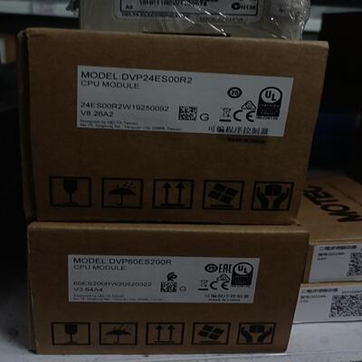 DVP60ES200R  1300/台全新原装台达PLC