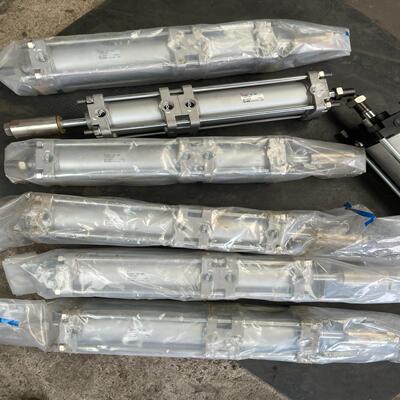 SMC标准气缸 CA2B63-40100 宝贝全新 6