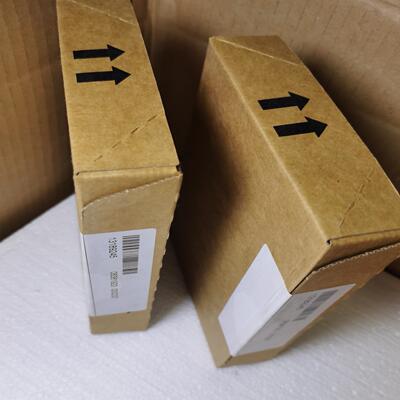 E82ZAFSCC001 有4个  伦茨lenze模块全新原