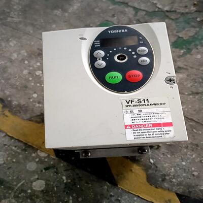 （设备配件）东芝变频器VFS11-4004PL-WP（R5）成色漂亮 测