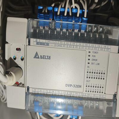 拆机台达PLC    DVP32EH00R3 实物拍摄，成色