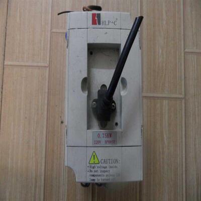议价HLP-C+ 海利普变频器 HLPC+0D7523B 0.75KW 220V原装拆机现货