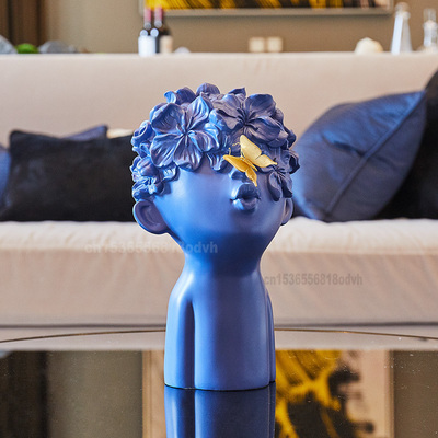 Nordic Creative Resin Figure Ornaments TV Cabinets Wine