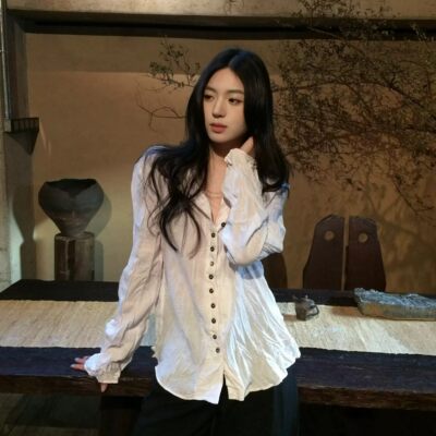 韩系复古白色褶皱翻领长袖衬衫女春慵懒感宽松休闲百搭上衣