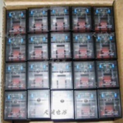 泰科TYCO SACK小型继电器PT22AL24B带底座议价