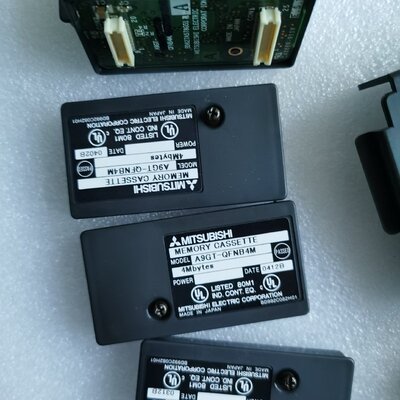 议价三菱 触摸屏 储存卡 A9GT-QFNB4M可维修