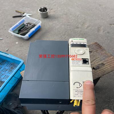 【荣强工控】施耐德变频器ATV32HU75N4/7.5KW/380V成色