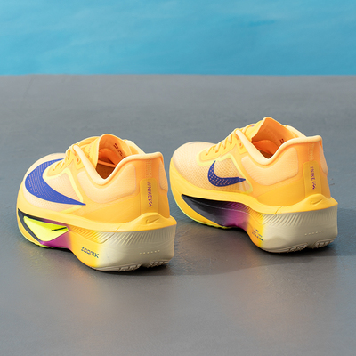 NIKE耐克男鞋2026新款ZOOM FLY 6竞速碳板训练马拉松跑步鞋FN8454