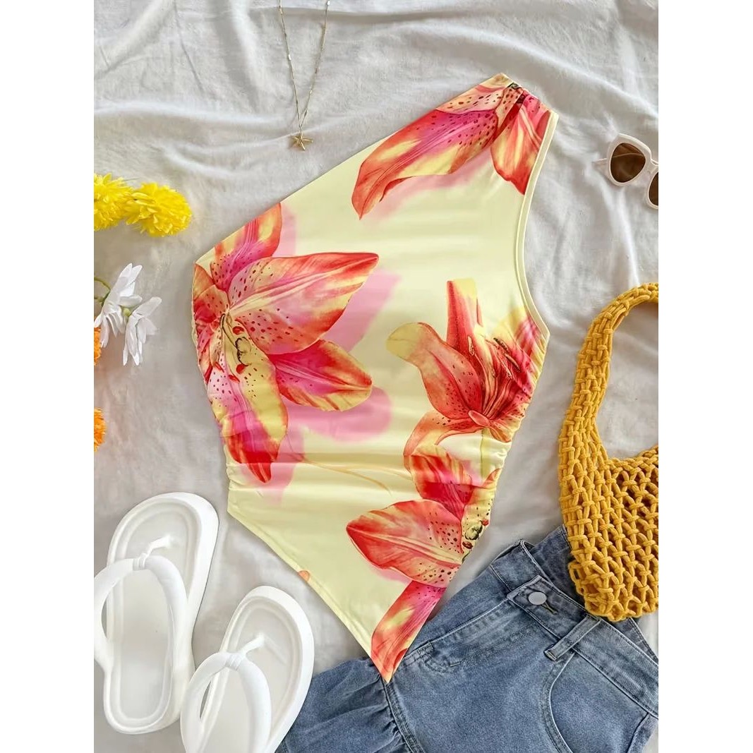 印花斜肩无袖吊带背心Printed off shoulder sleeveless camisole