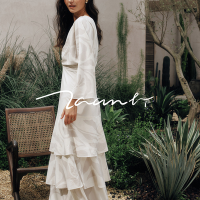 Zaanli暂离 26春夏新品 丝感印花褶饰层叠裙摆度假长连衣裙