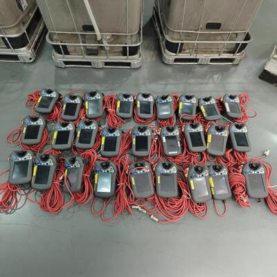 ABB机器人示教器DSQC679 3HAC028357-001现货 议价