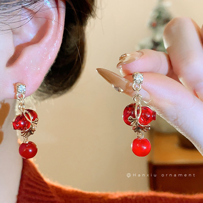新中式镶钻红色葫芦耳钉