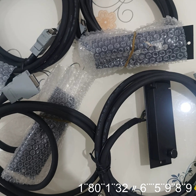 整理来四根RS232的线，0120-c191，两米长，
