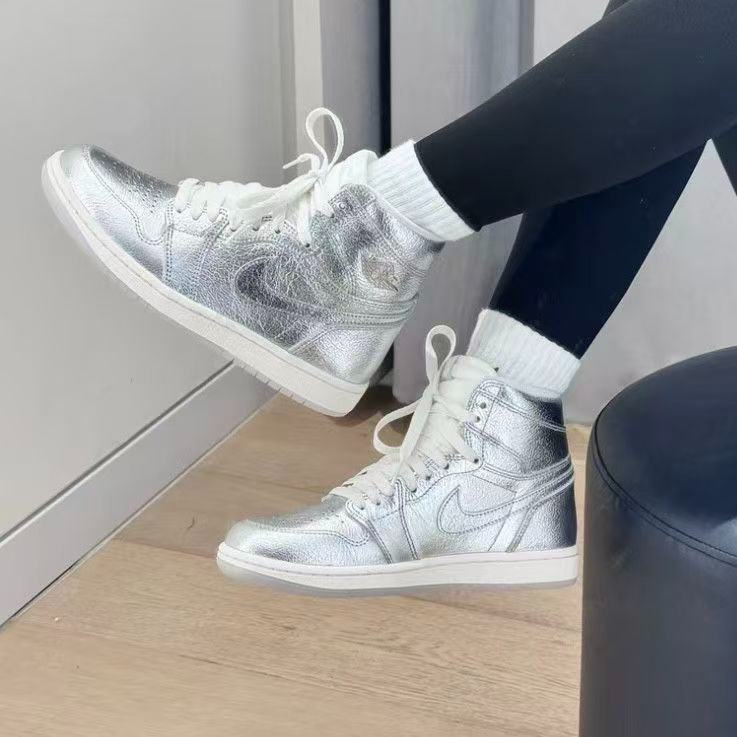 Air Jordan 1 防滑耐磨潮流舒适百搭高帮复古休闲板鞋 FN7249-001
