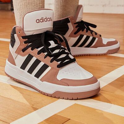 阿迪达斯舒适时尚百搭休闲运动鞋