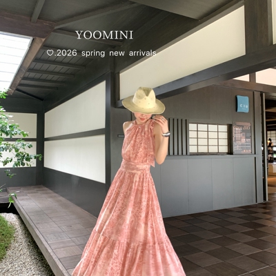 YOOMINI-堆褶收腰飘逸明艳轻熟度假风长裙26年夏连衣裙Y11322-SH