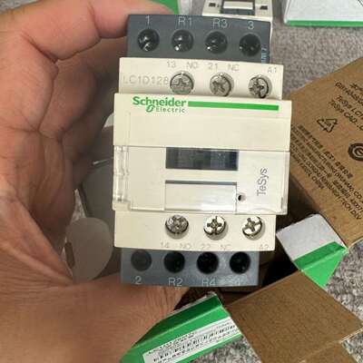 可维修LC1D128M7C交流接触器220V，4个带盒，议价