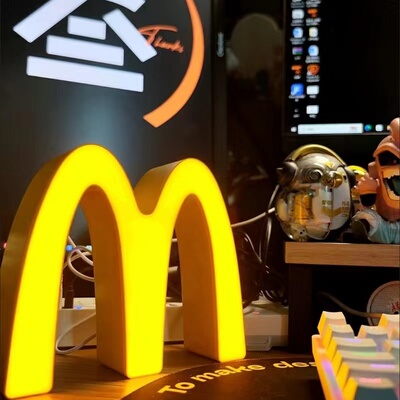 不好意思你们的夜灯都没我的可爱