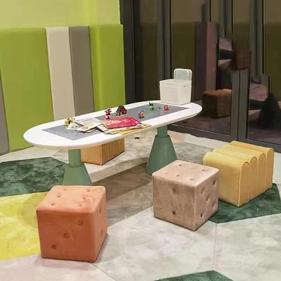 售楼处儿童娱乐区桌椅组合商场宝宝早教中心绘画桌校园玻璃钢家具