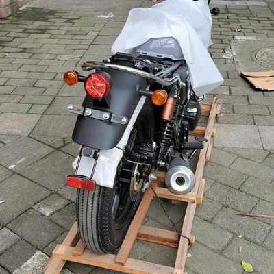 银钢国四电喷双缸拿铁YG250-8C摩托车原厂配件后尾灯刹车灯总成