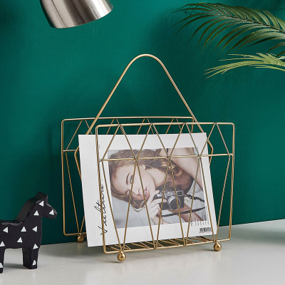 极速Nordic Office Desk Metal Magazine SJhelf Decoration Artw