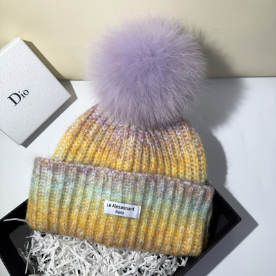 渐变糖果色羊毛混纺帽狐狸毛球