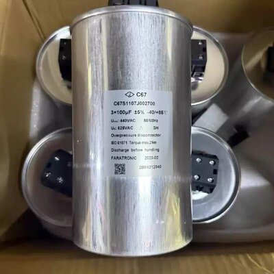 法拉薄膜电容器C67S1107J002700C67S1107J002500C67S1107J003000