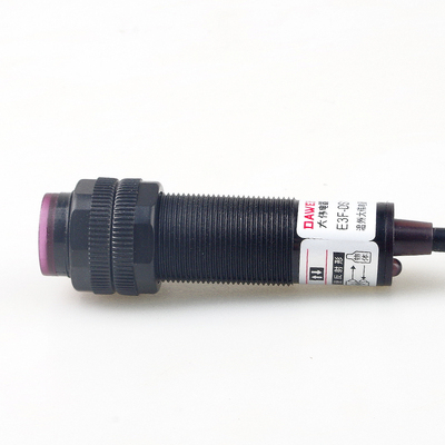 红外线感应50CM光电开关E3F-DS50C4漫反射式传感器NPN常开三线C1