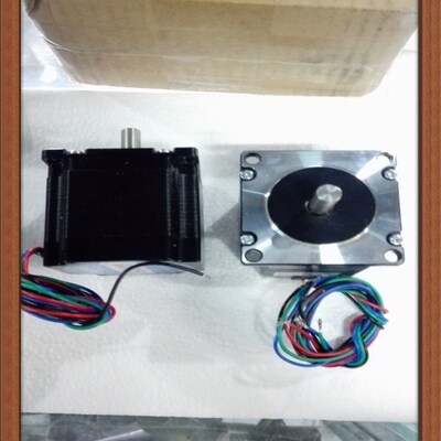 57步进电机 机身56长 轴径8mm 3A 1.1N 57BYGH255-3204A